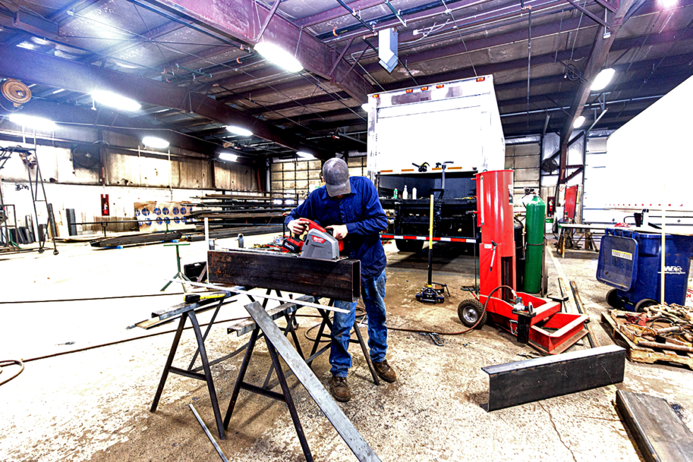 R-Way Trailers - Trailer Repairs and Customizations